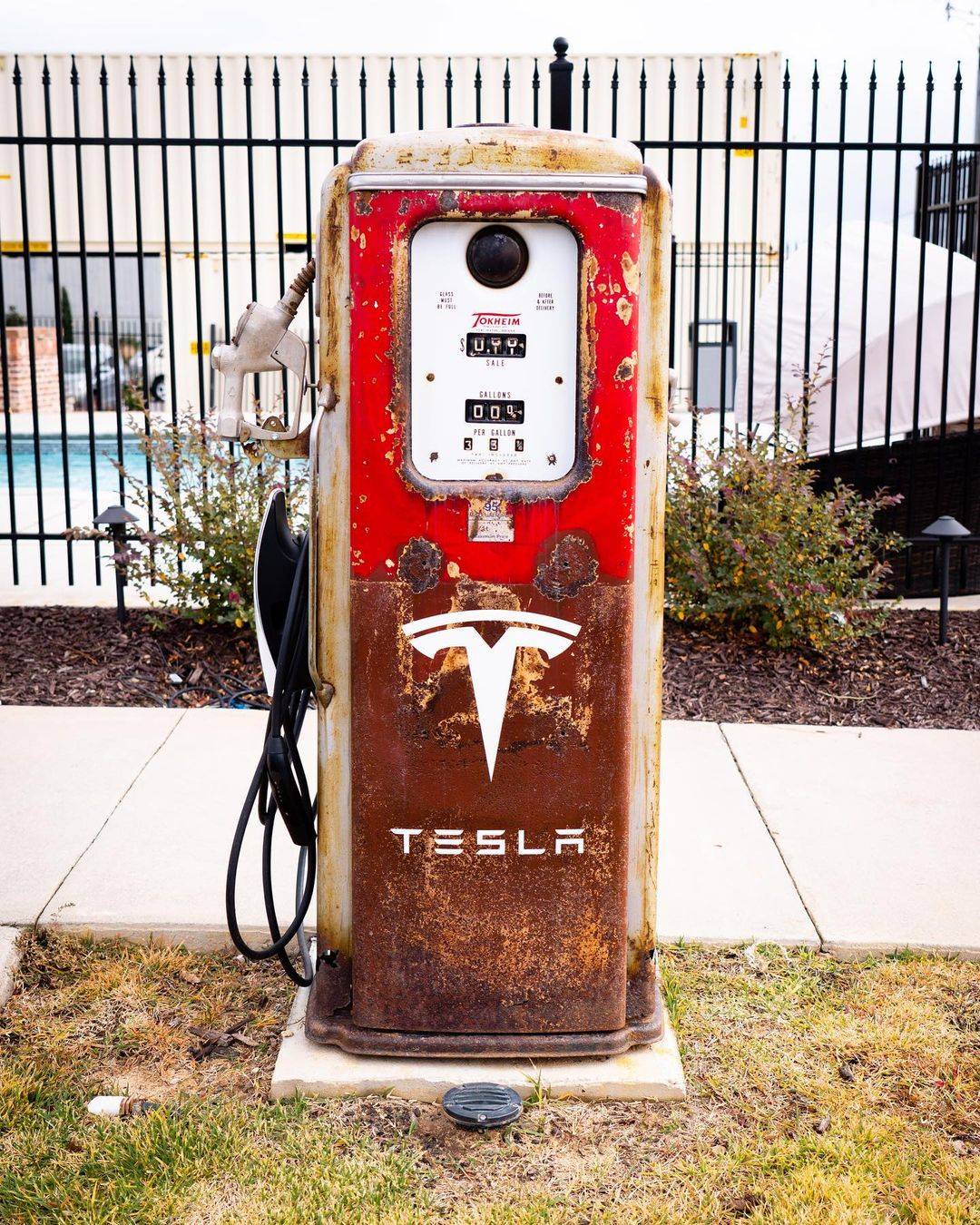 New gas pump? | Scrolller