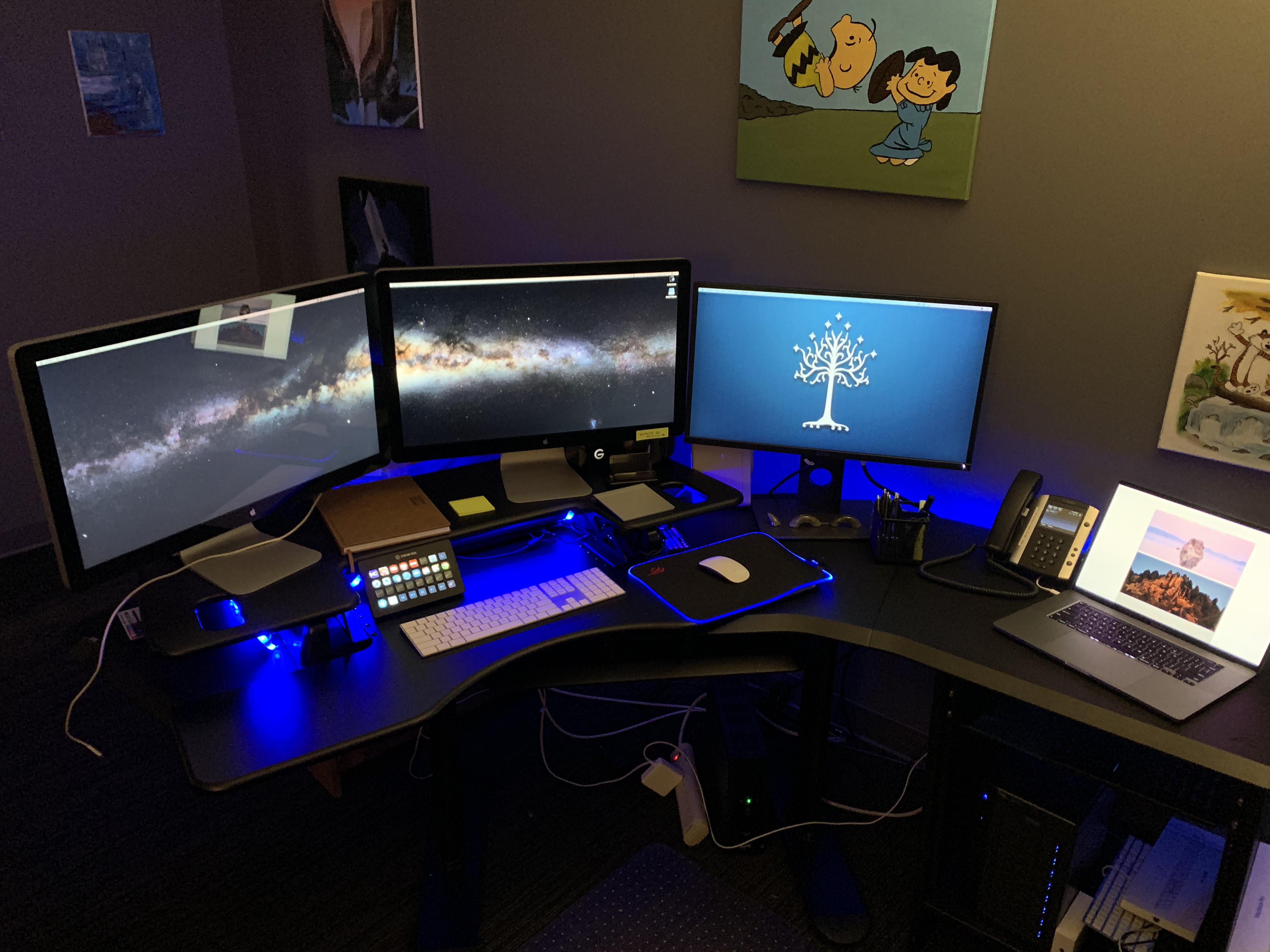 New job new Battlestation! (Yes I have some serious cable management to do still) | Scrolller
