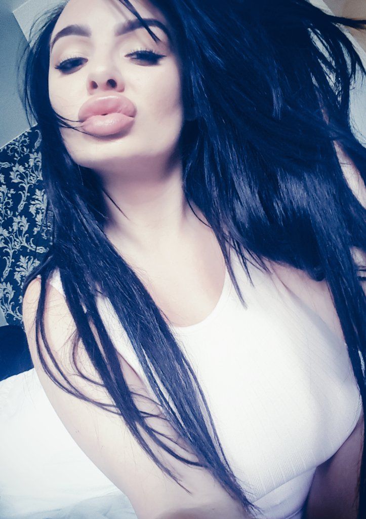 New lips | Scrolller