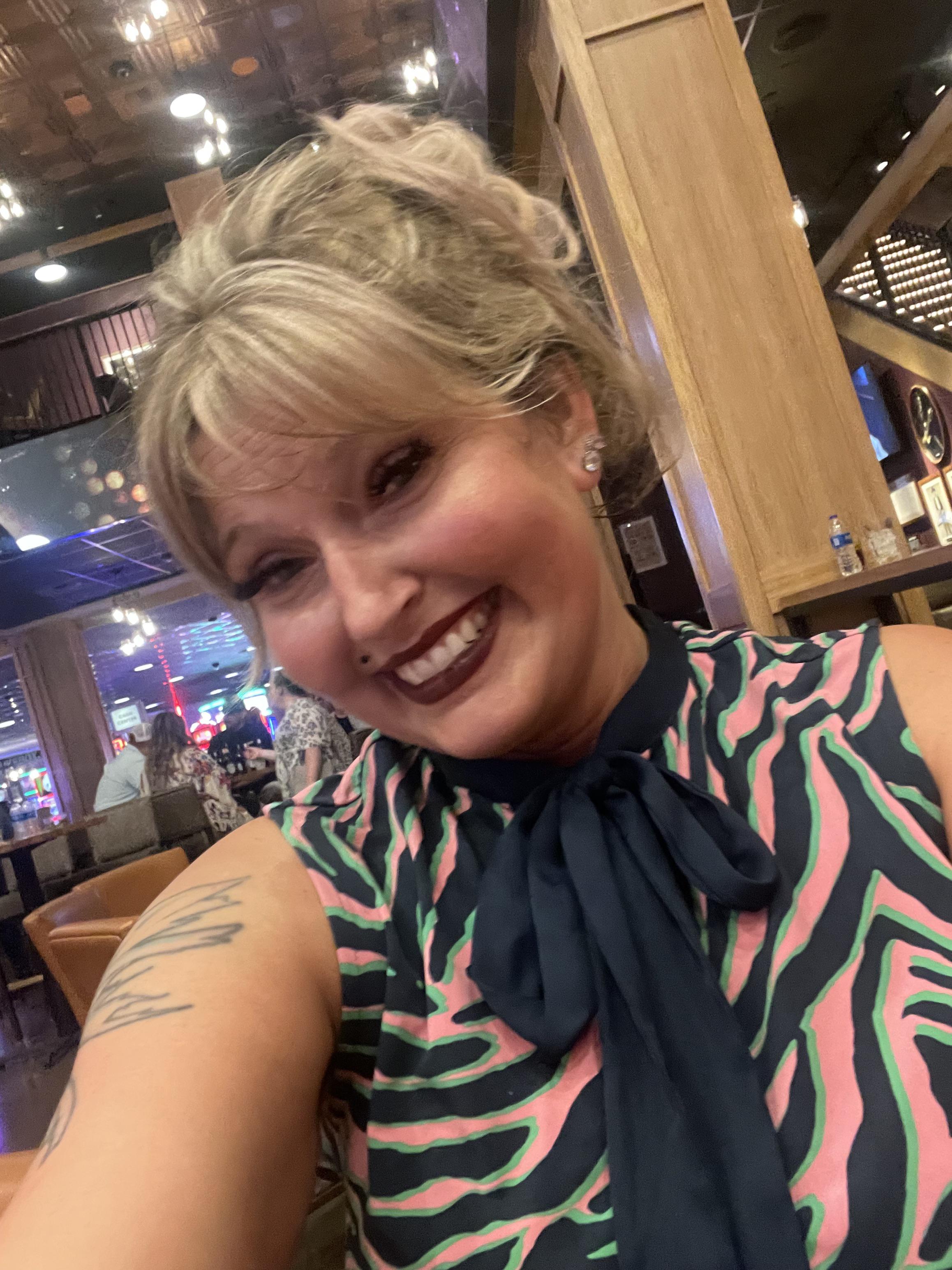 New lipstick | Scrolller