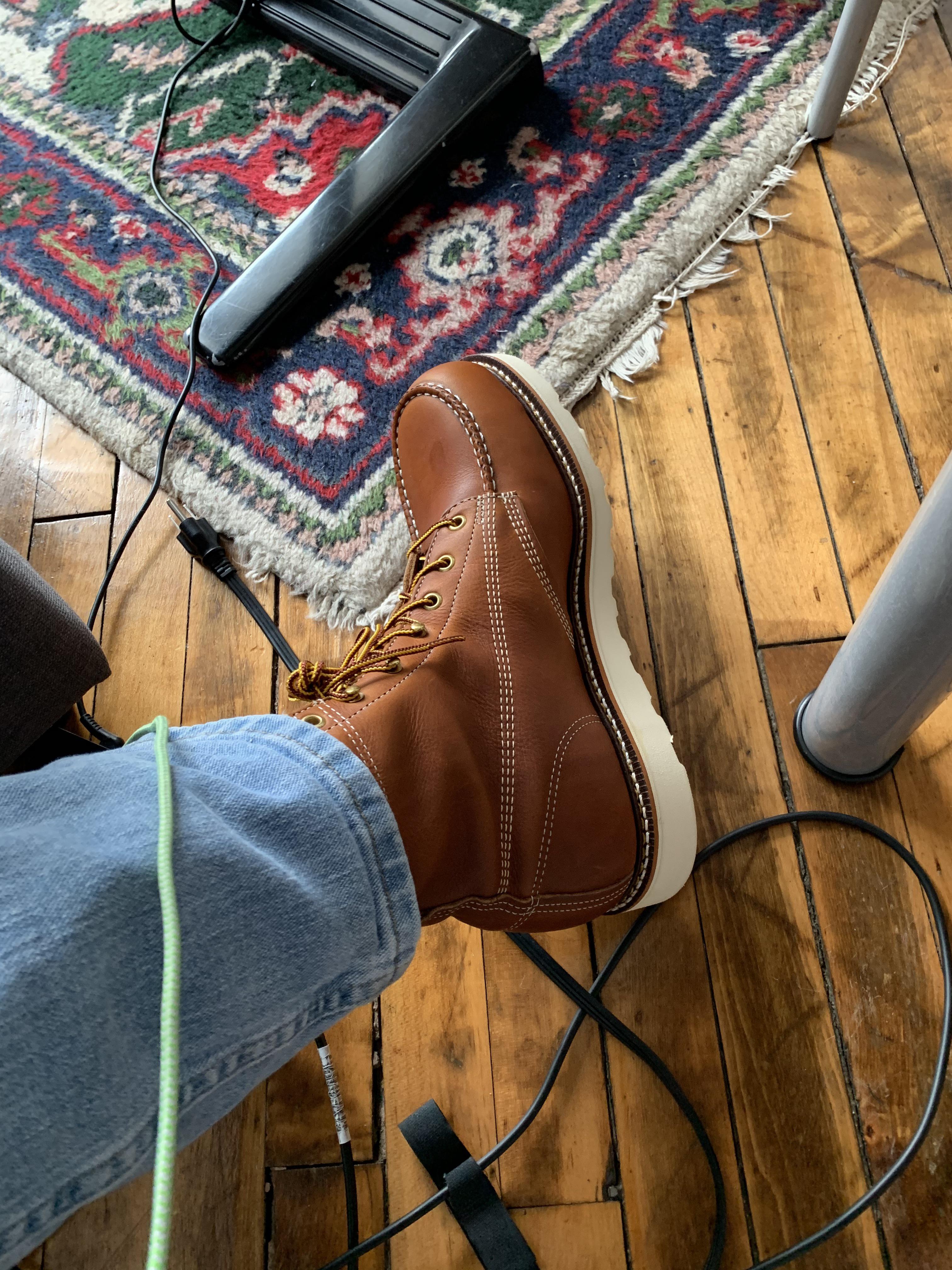 New Work Boots; Thorogood 6” Moc Safety Toe | Scrolller