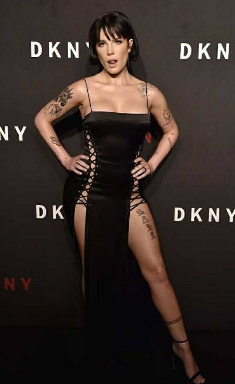 Nice pose | Scrolller