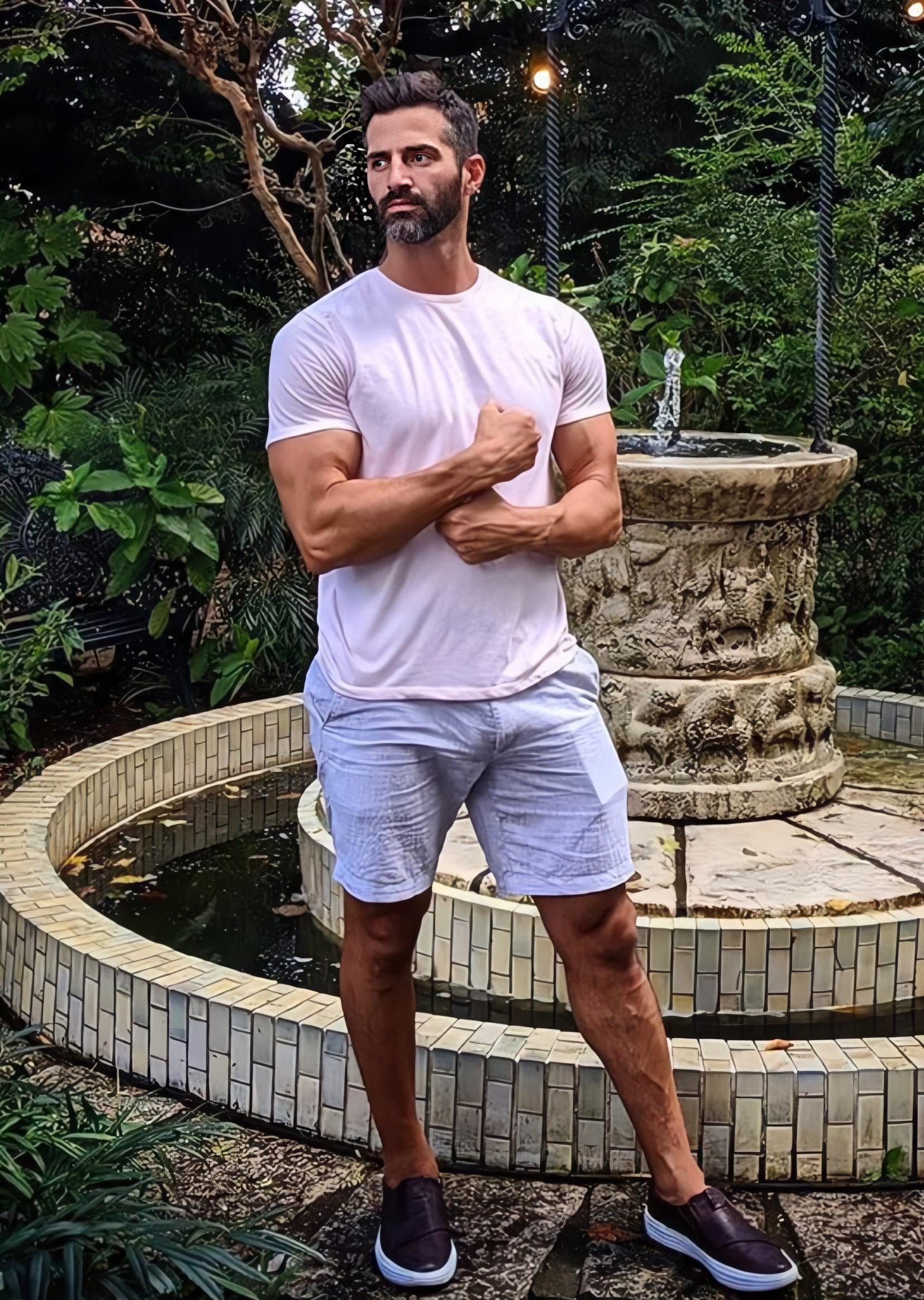 Nick’s biceps (part 2) | Scrolller