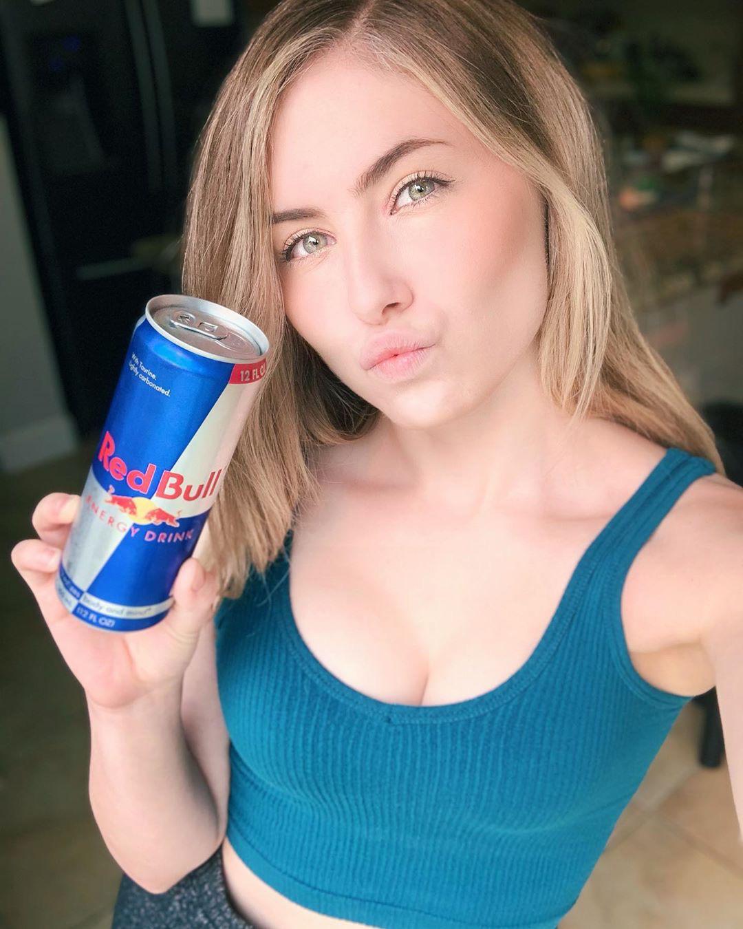 Nicki Taylor | Scrolller