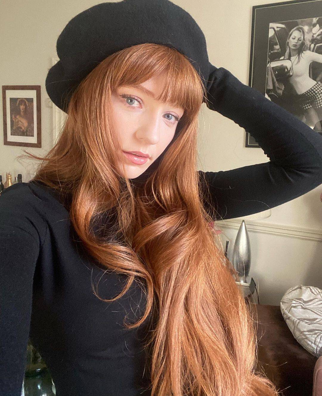 Nicola Roberts Scrolller