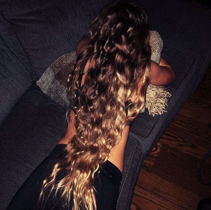 Nicole on the couch | Scrolller