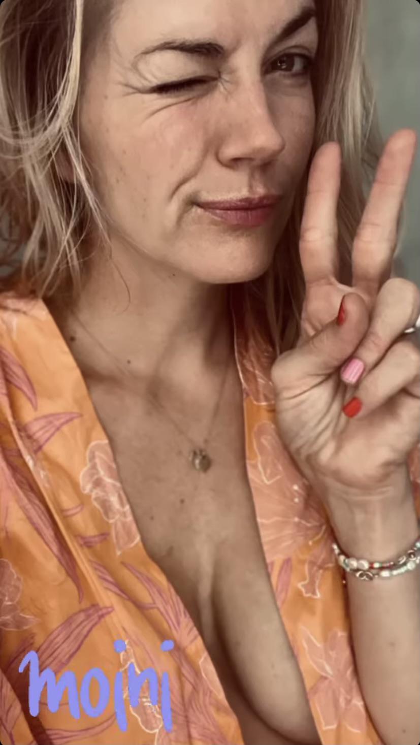 Nina Bott zeigt uns ihre dicken Dinger 🤤🔥 Wer würde die MILF ballern? | Scrolller