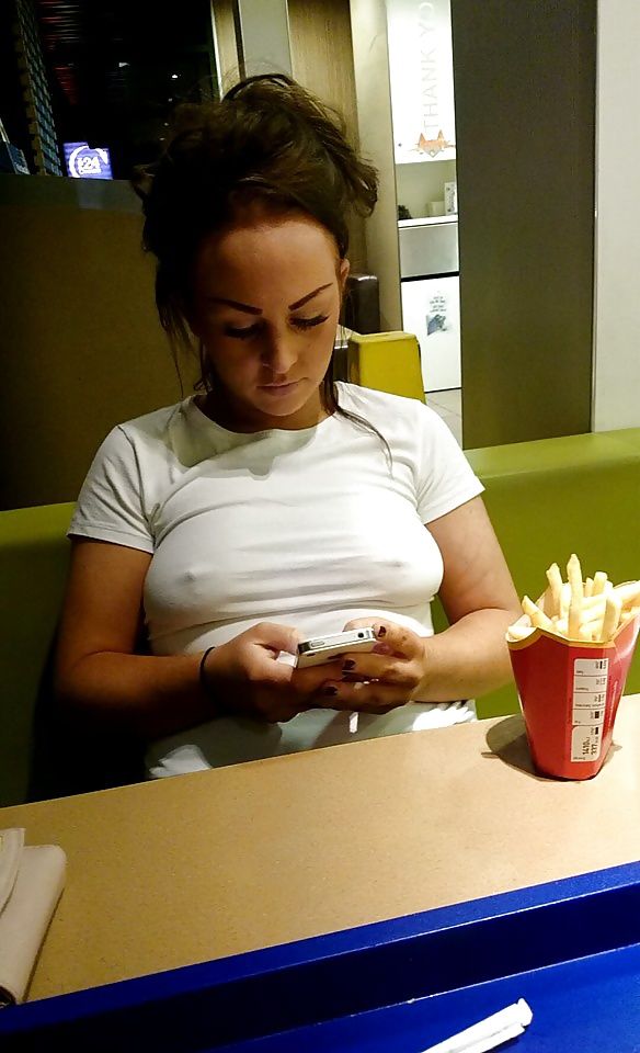 Nippy in McD's | Scrolller