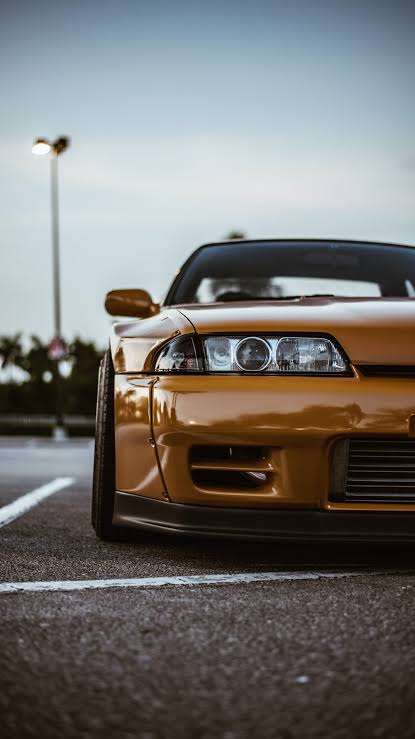 Nissan R32 GTR | Scrolller