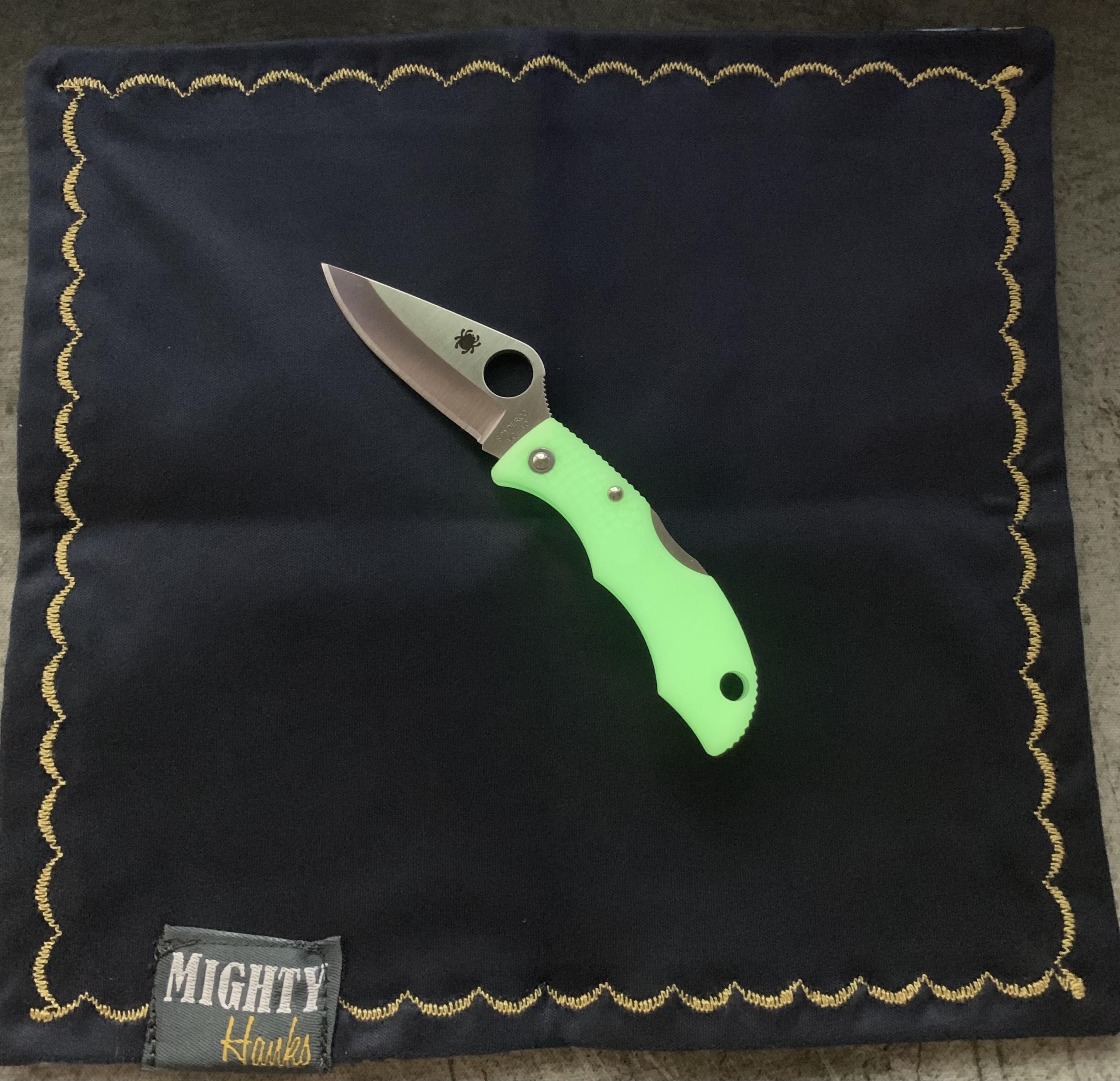 NKD: Loving this Spyderco Ladybug 3 w/ Glow FRN | Scrolller