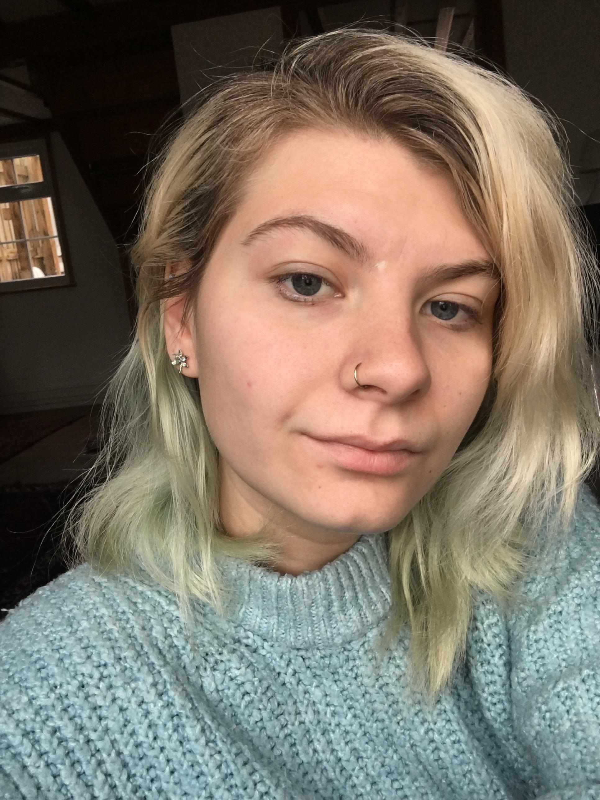 No makeup and cold | Scrolller