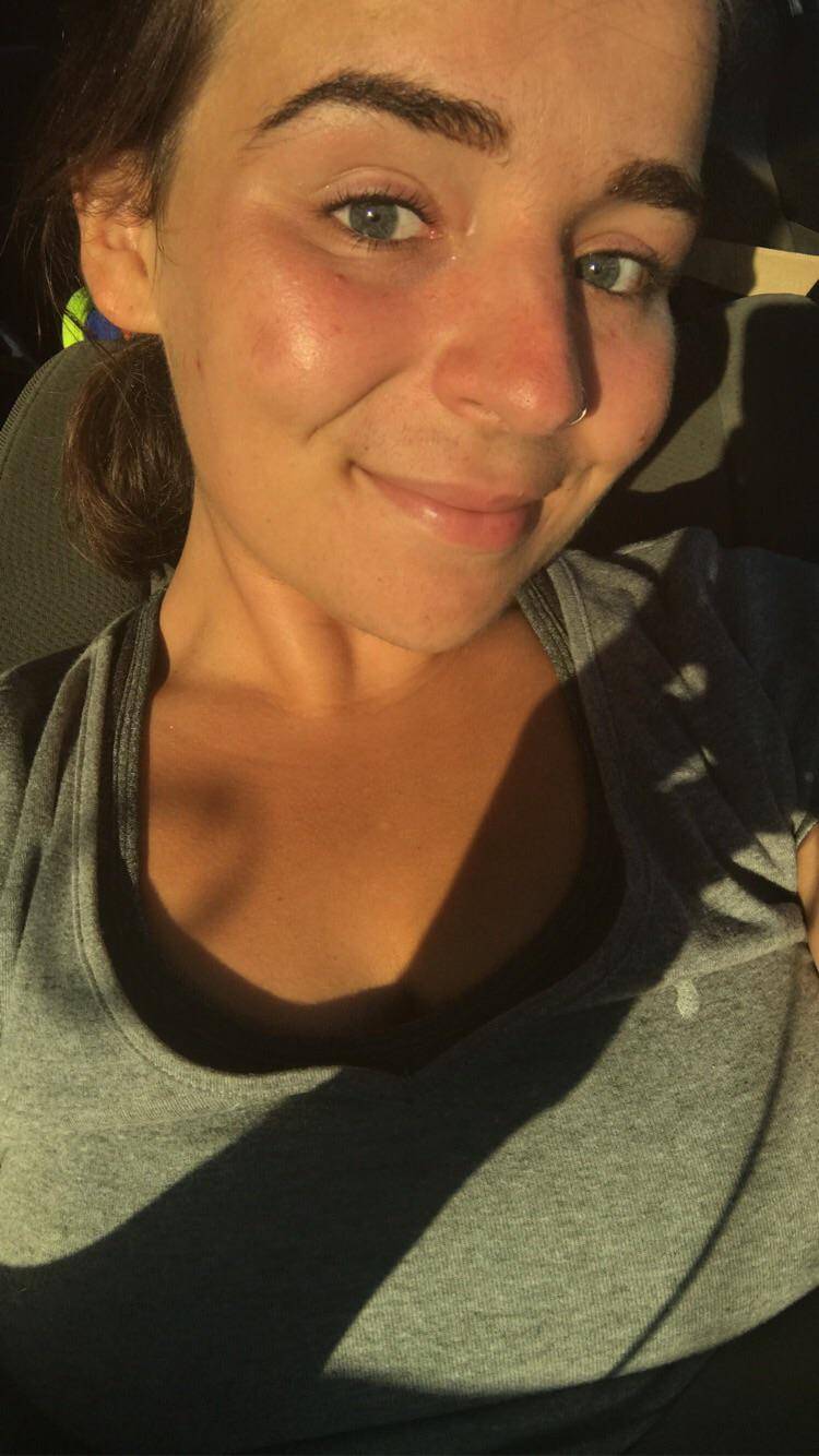 No makeup and exhausted but here’s me💕 | Scrolller