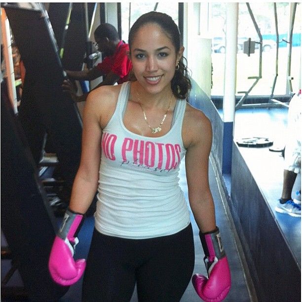 No photos please! | Scrolller