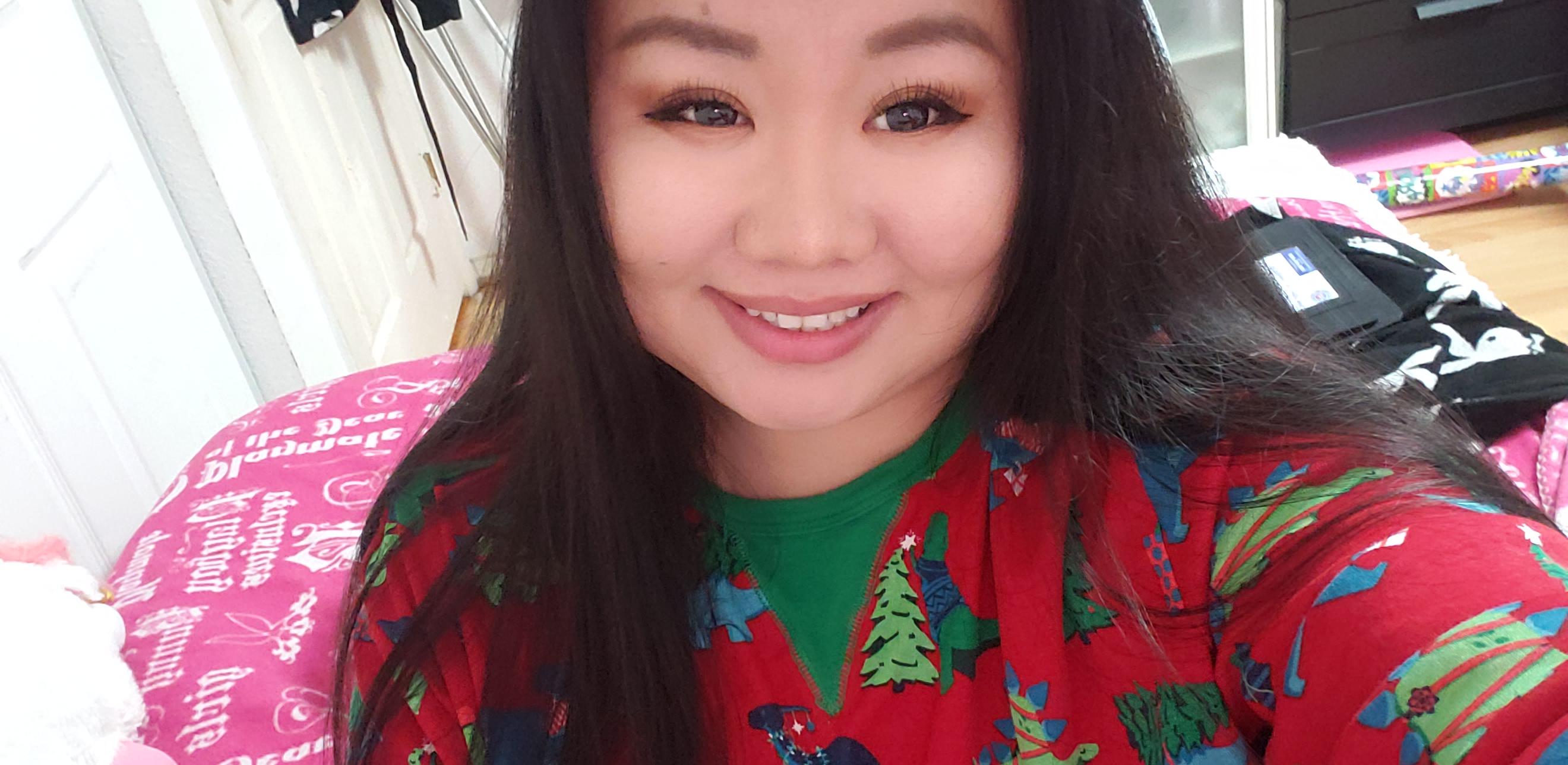 Not going anywhere but felt the need to put on some makeup. It's been a while. | Scrolller