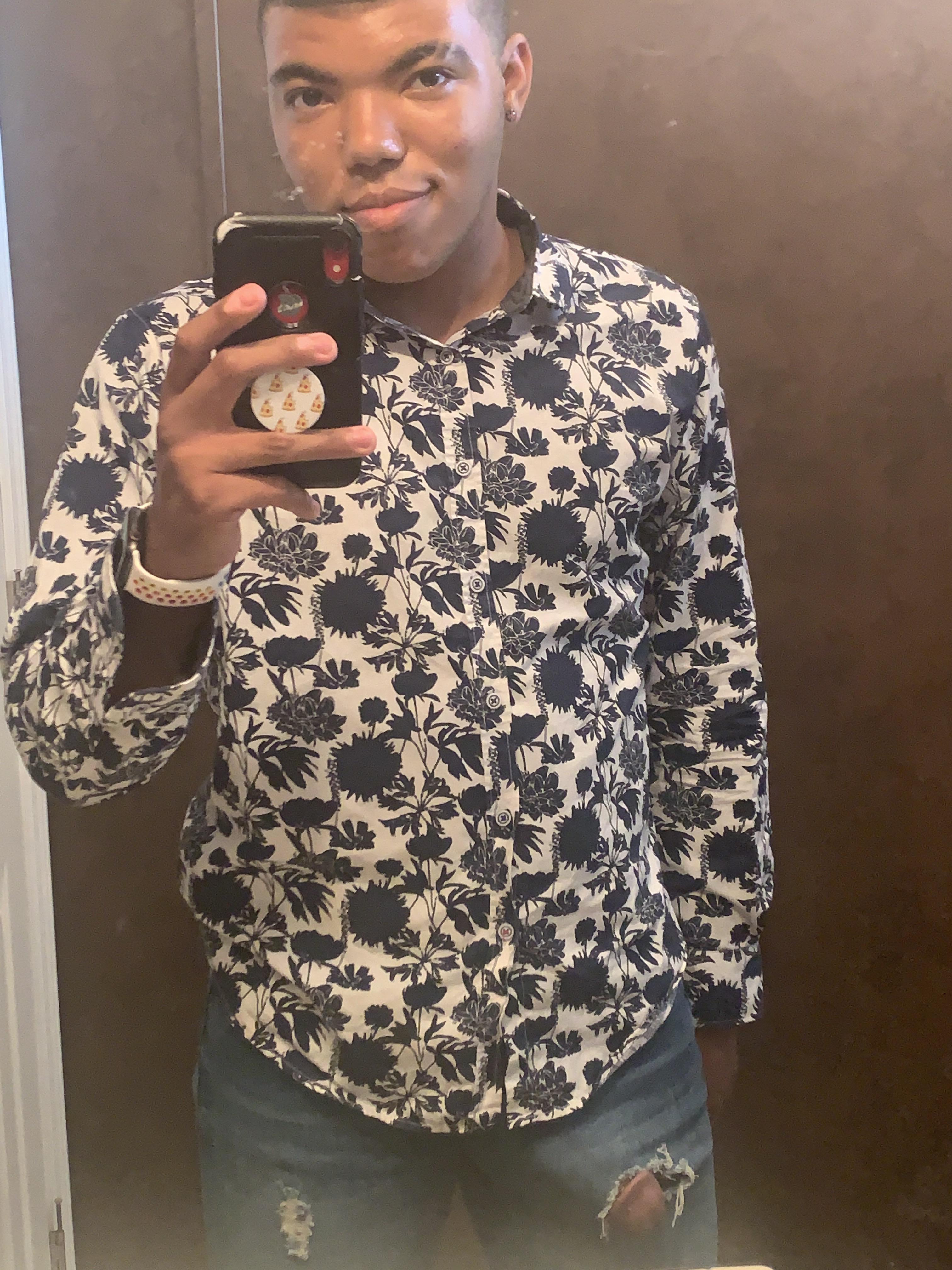 Notice anything?😊 | Scrolller