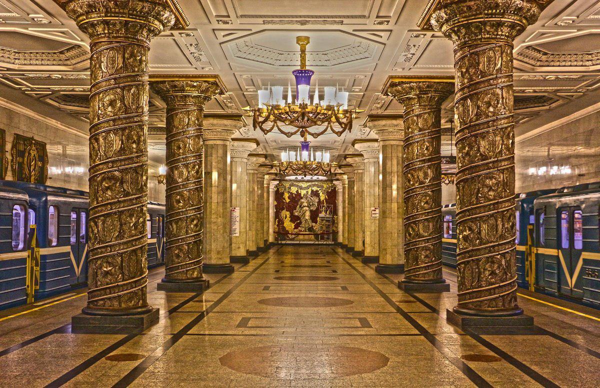 Nov. 15, 1955 - opening of Leningrad metro | Scrolller