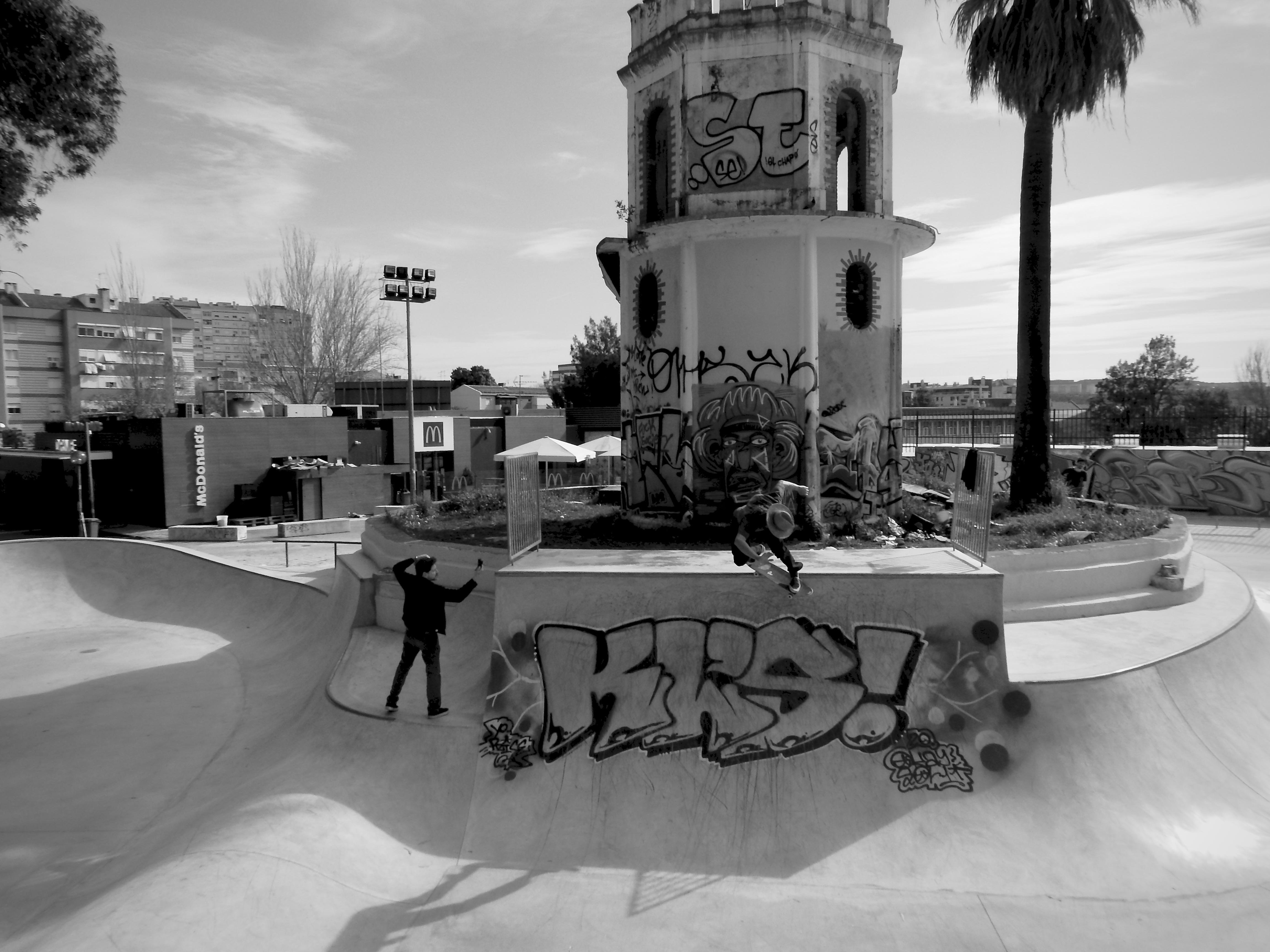 Odivelas skatepark | Scrolller