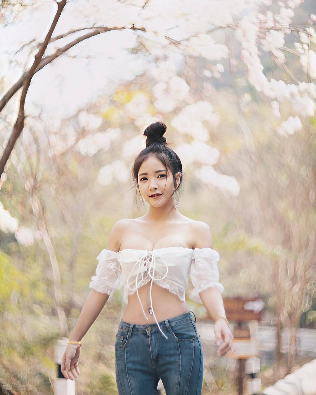 Off The Shoulders | Scrolller