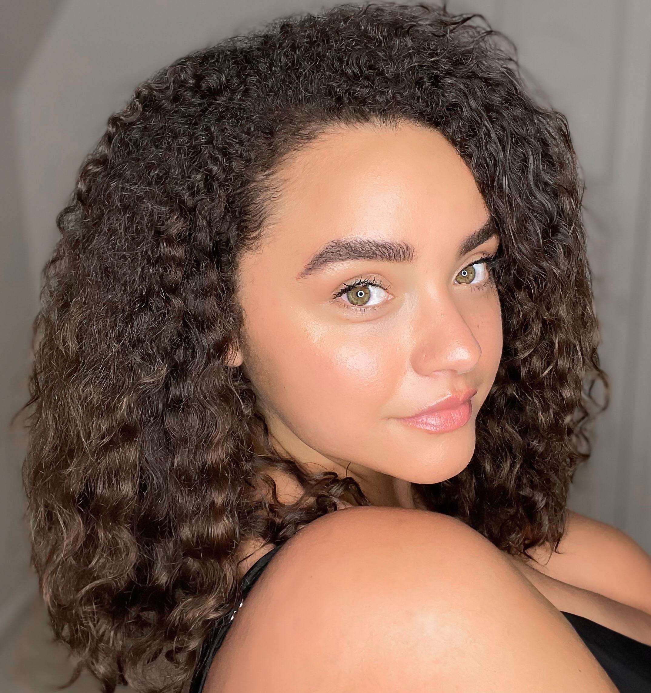 Embracing my biracial curls 🖤 | Scrolller