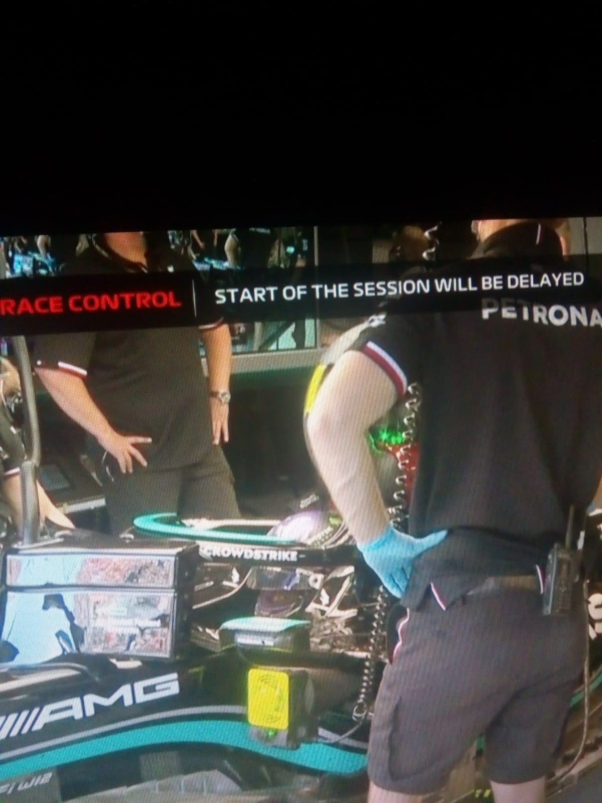 Oh shit, here we go again | Scrolller