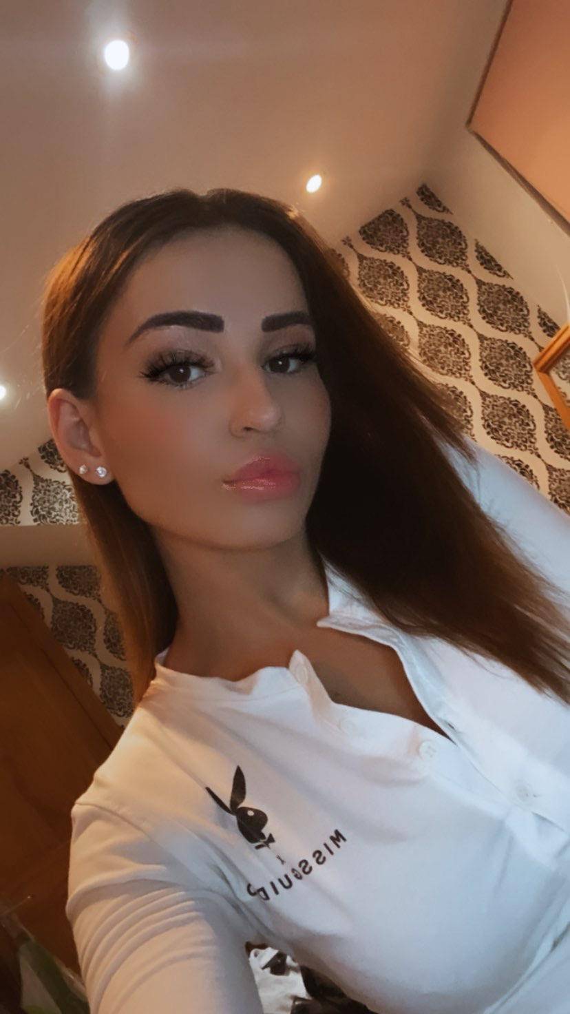 Okay slave, who is your mistress? | Scrolller