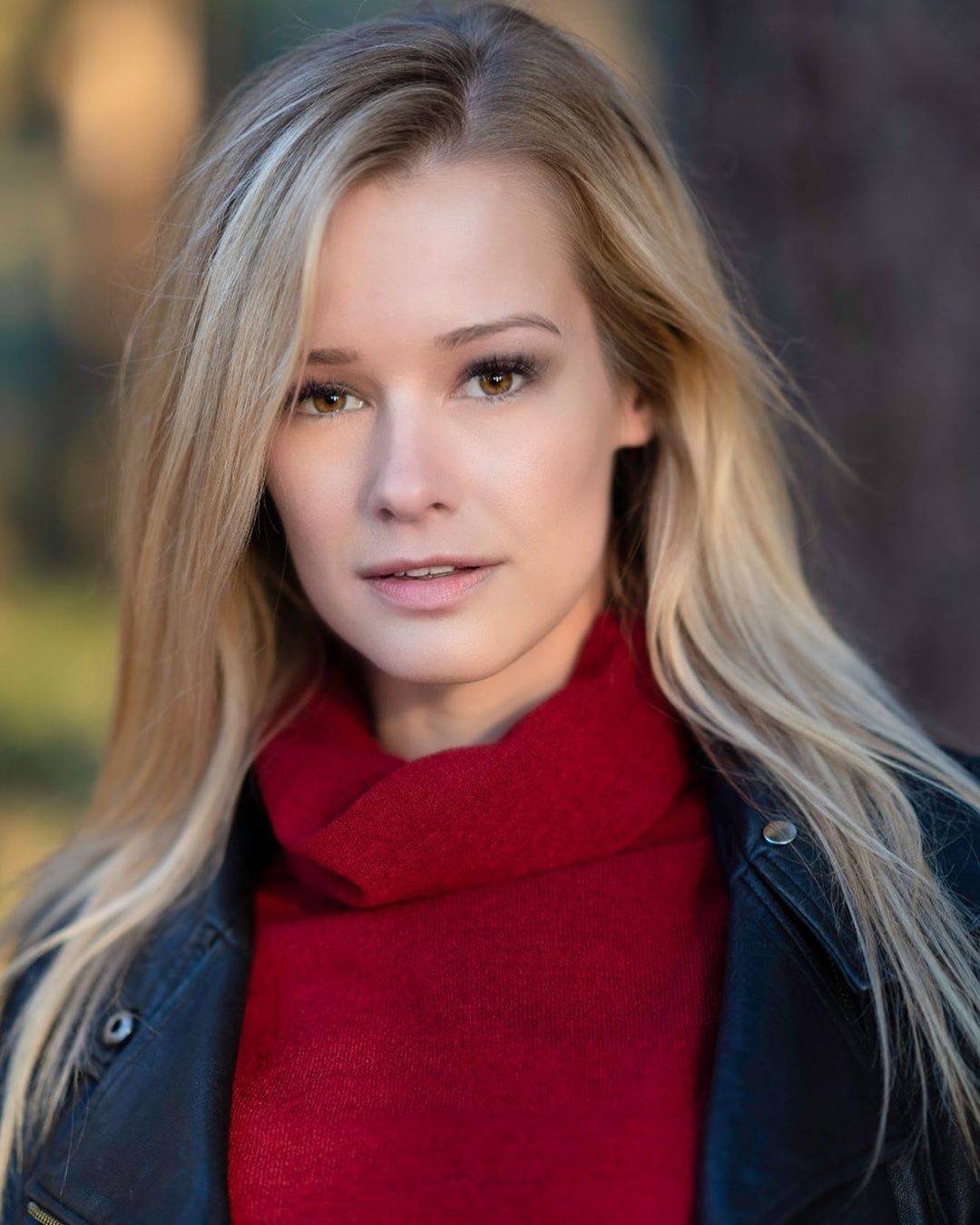 Olivia Preston | Scrolller