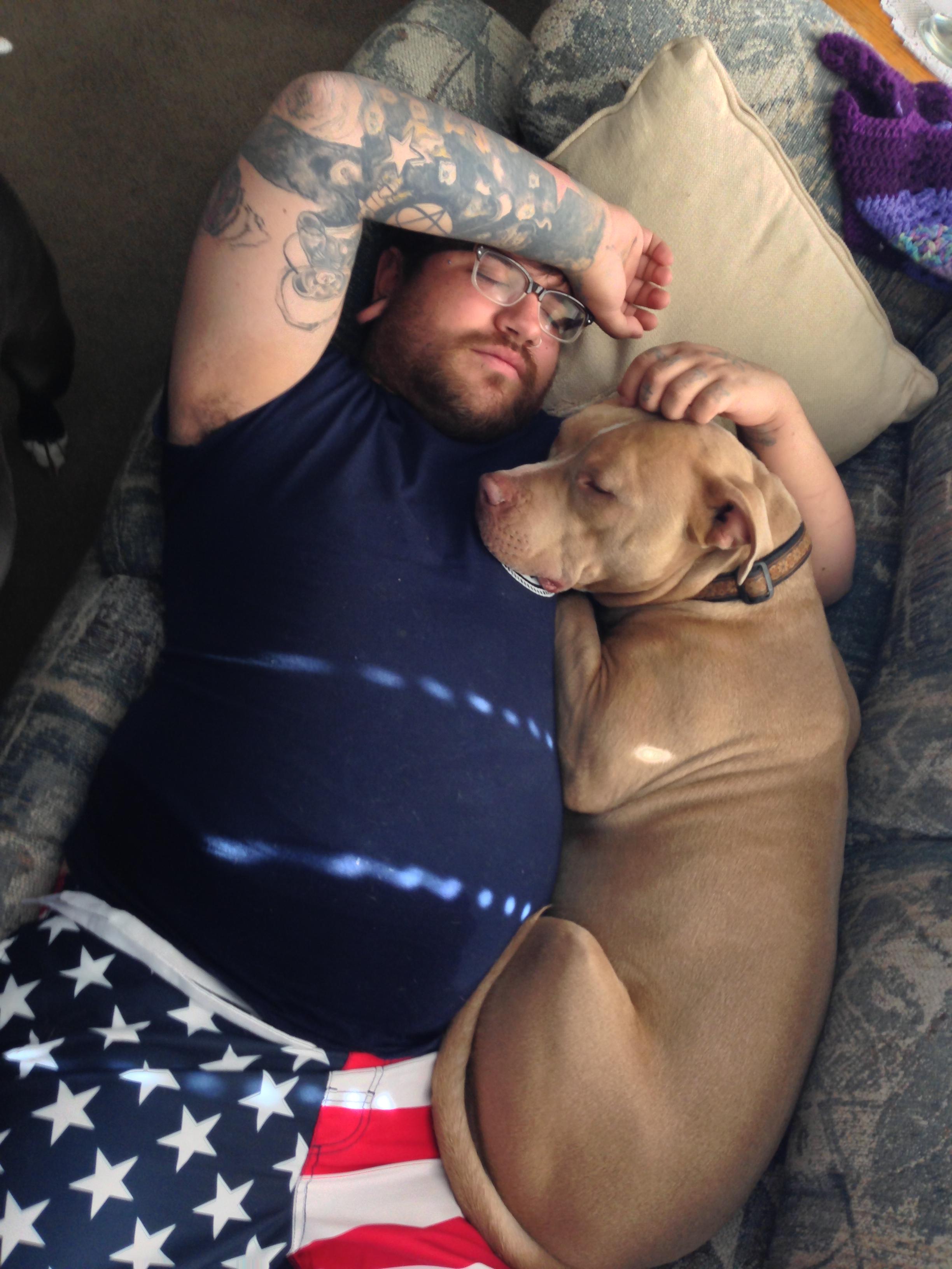 one amazing cuddle buddy | Scrolller