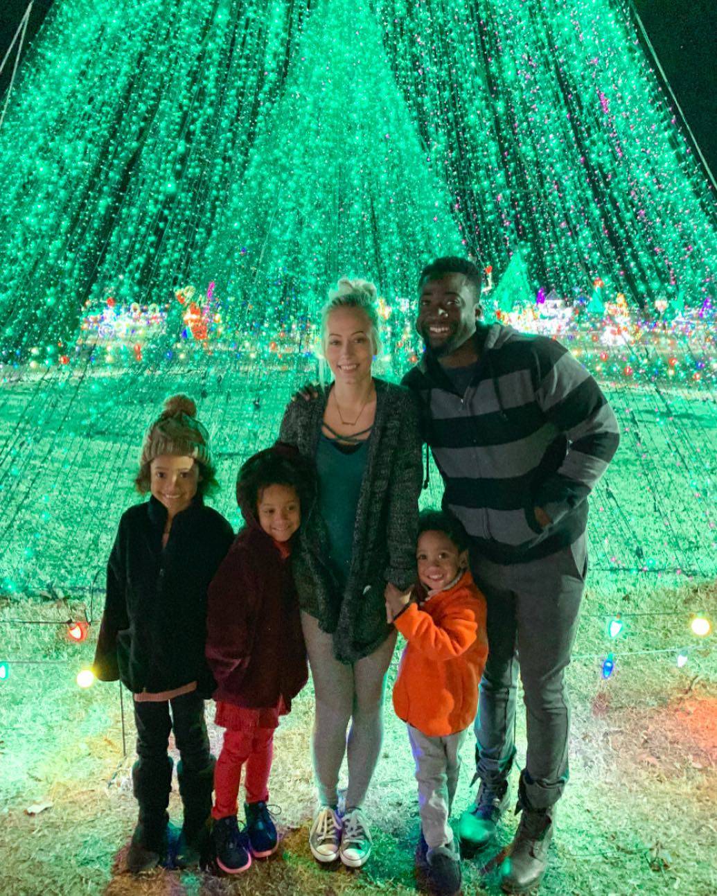 One big happy family | Scrolller