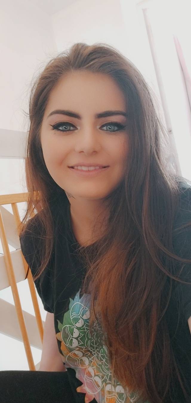 One from today of actually making an effort and feeling pretty in months 20f | Scrolller