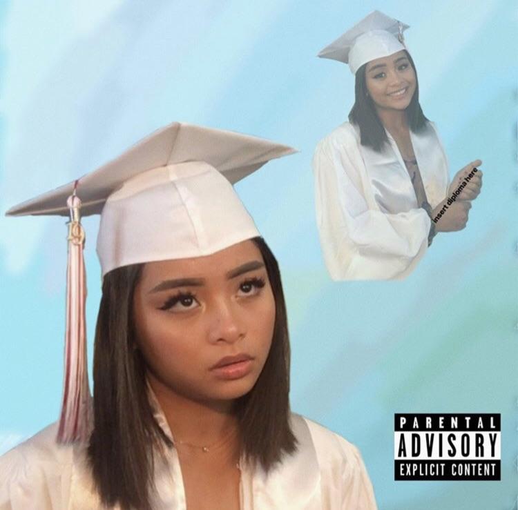 One of my best friends took her graduation pics 😳 | Scrolller