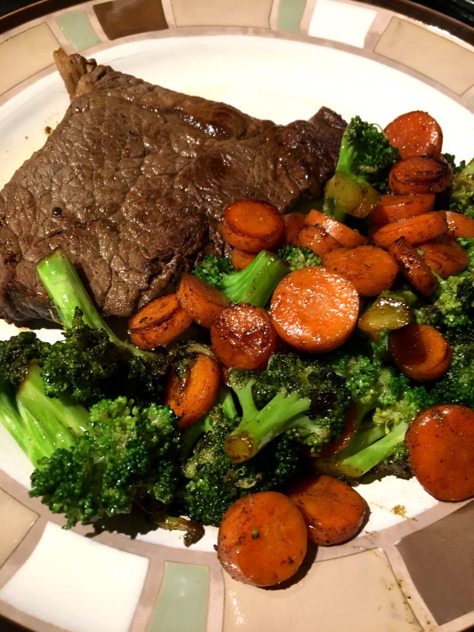 One-pan steak and veggies. My favourite depression meal atm, super easy ...