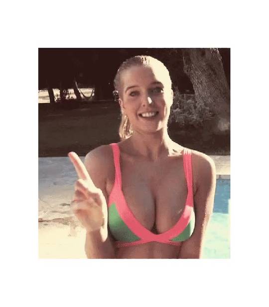 One second... | Scrolller