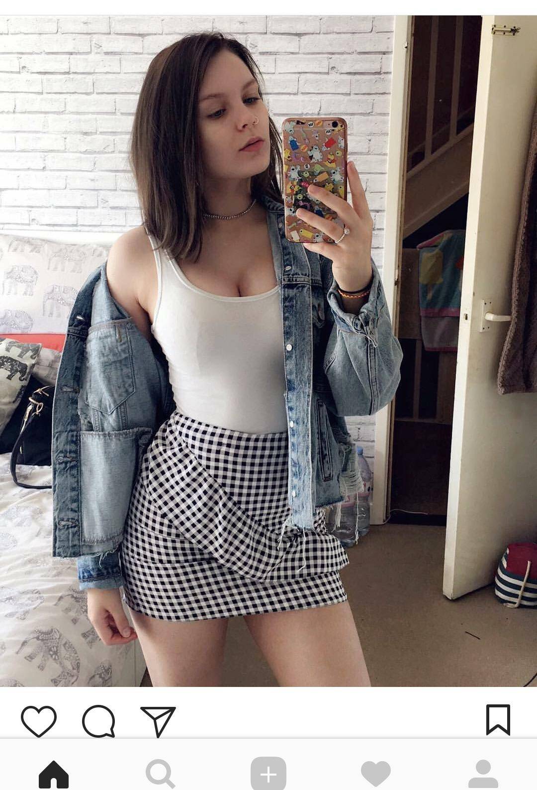 Only pic with no makeup | Scrolller