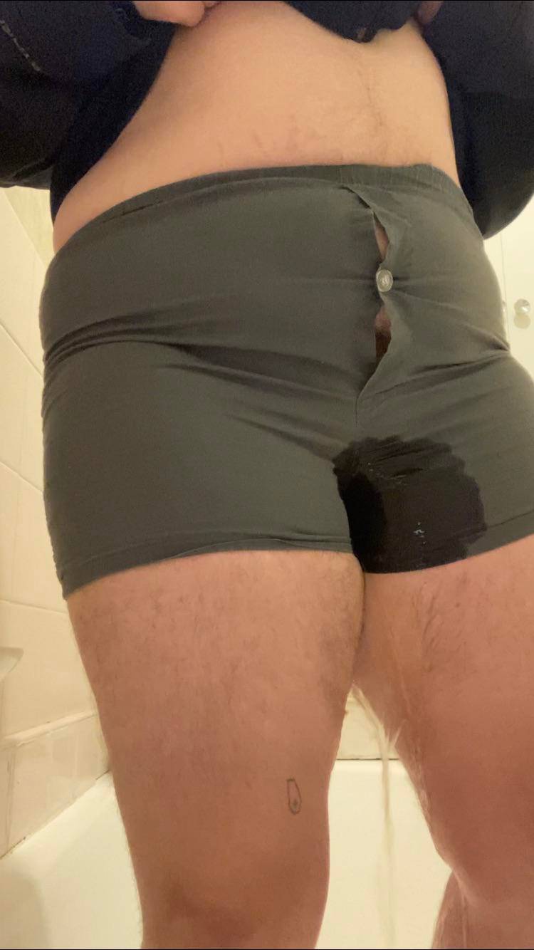 Oops. I made a big wet mess | Scrolller