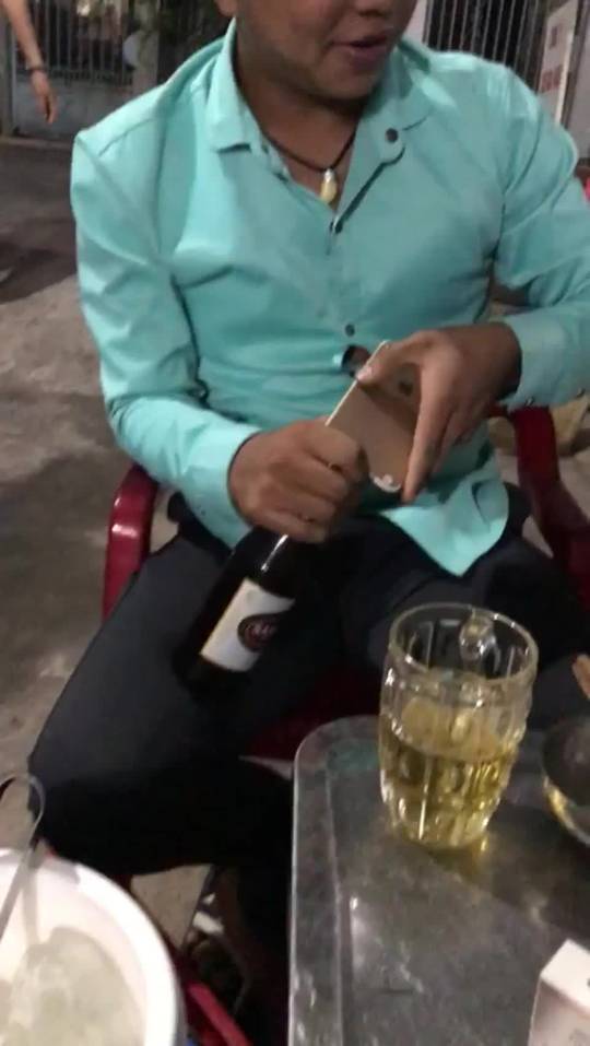 opening beers with your phone WCGW | Scrolller