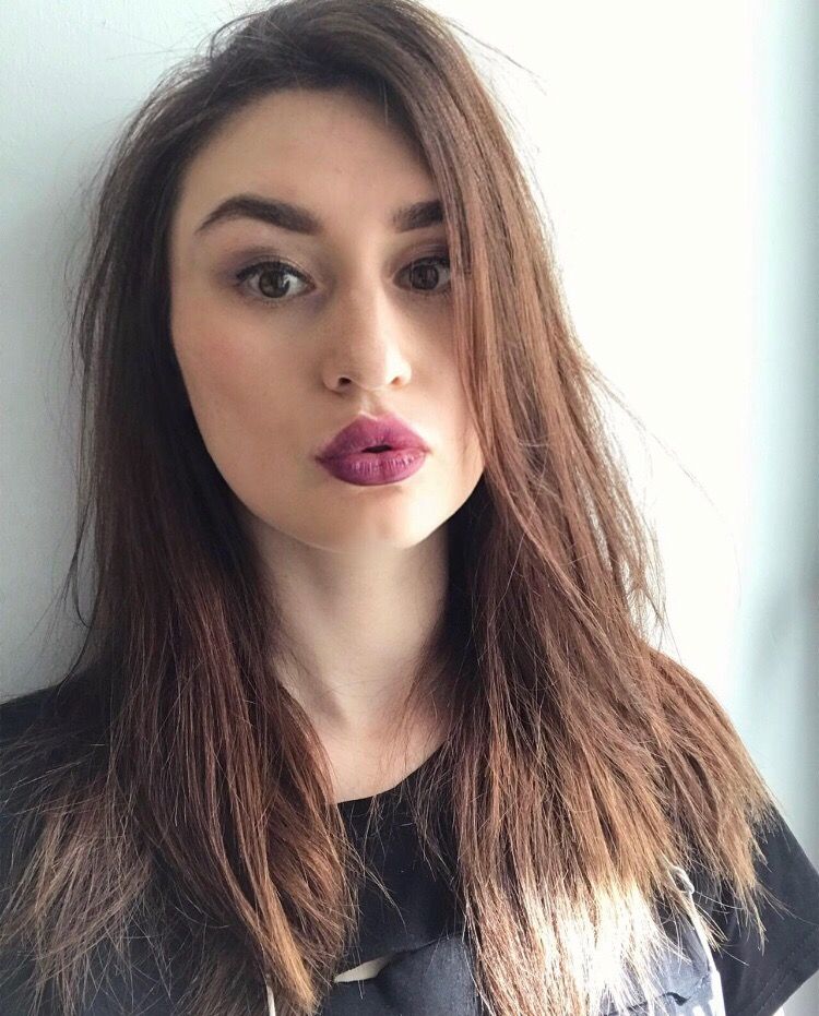 Our office assistant | Scrolller