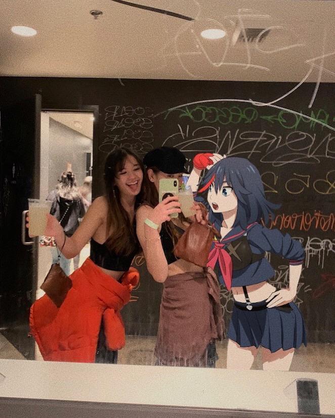 Night Out With The Girls Scrolller