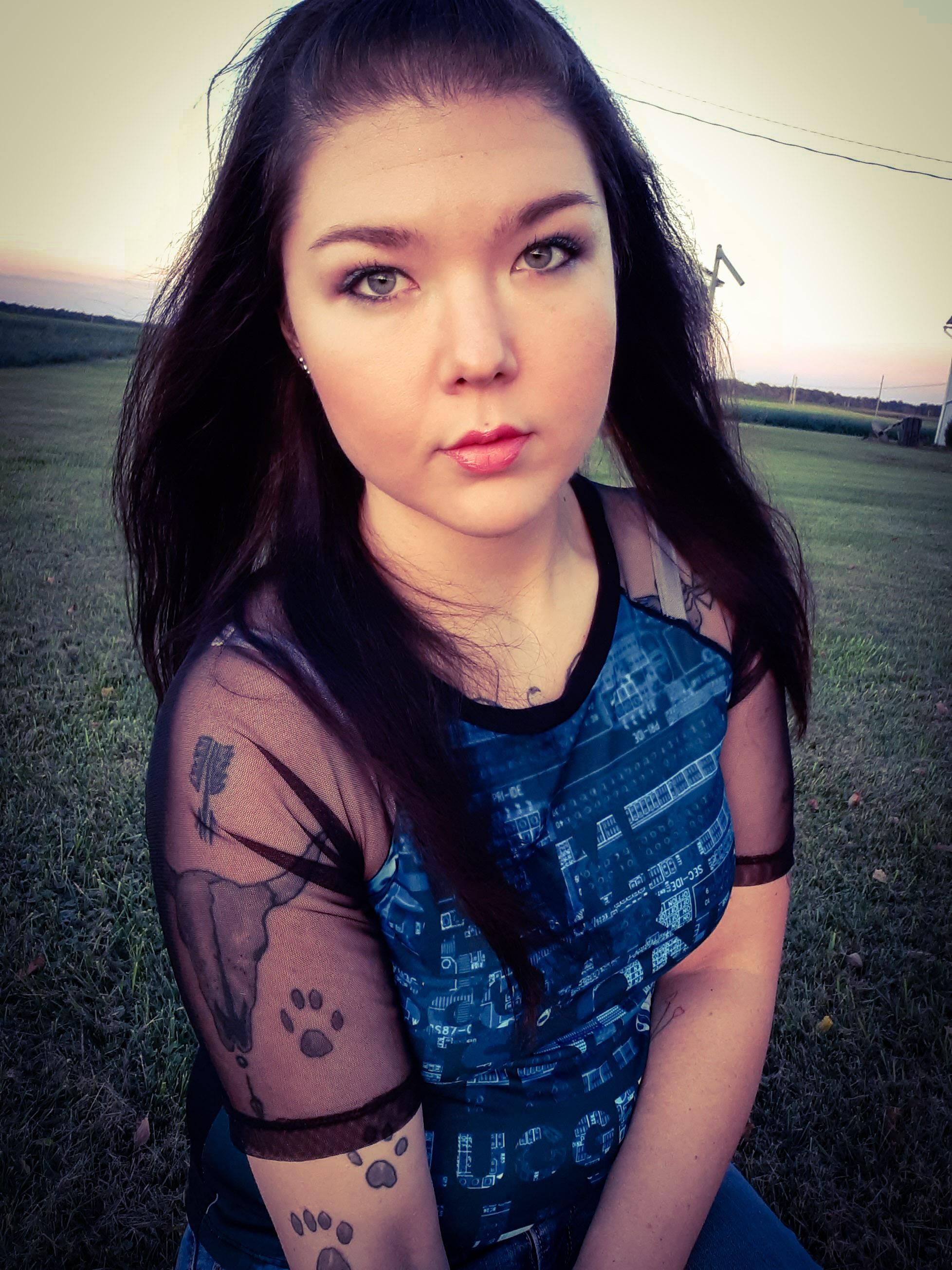 Outdoor Selfie! | Scrolller