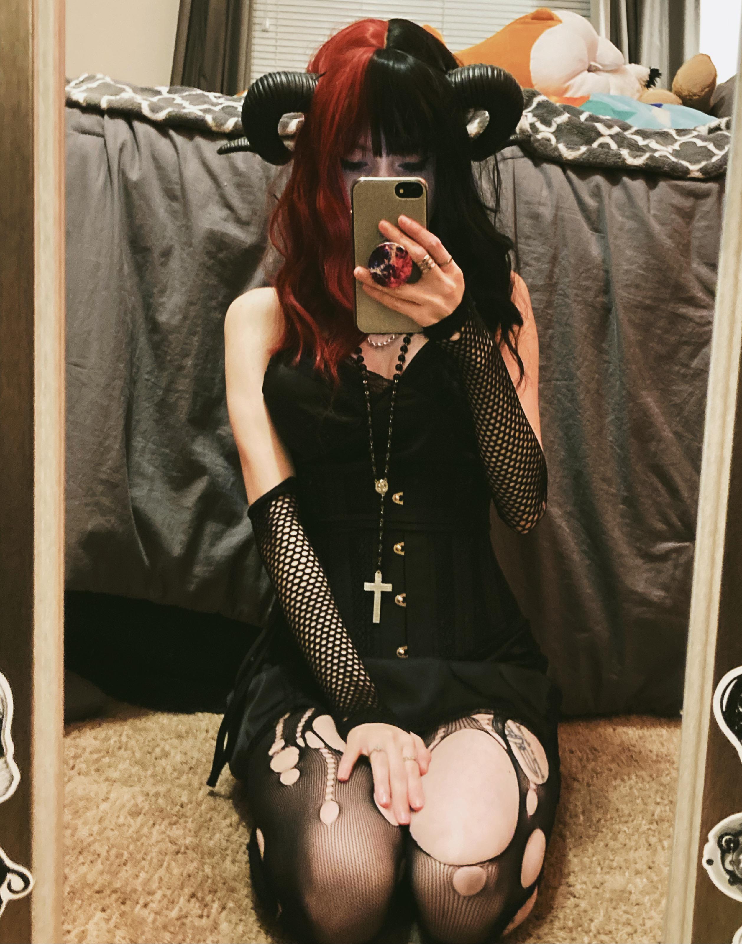 Outfit check | Scrolller