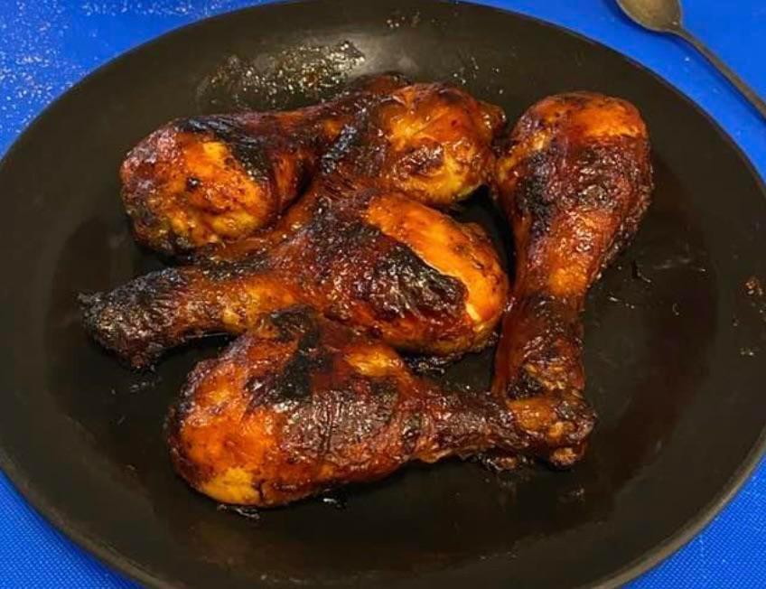 Oven BBQ drumsticks! | Scrolller