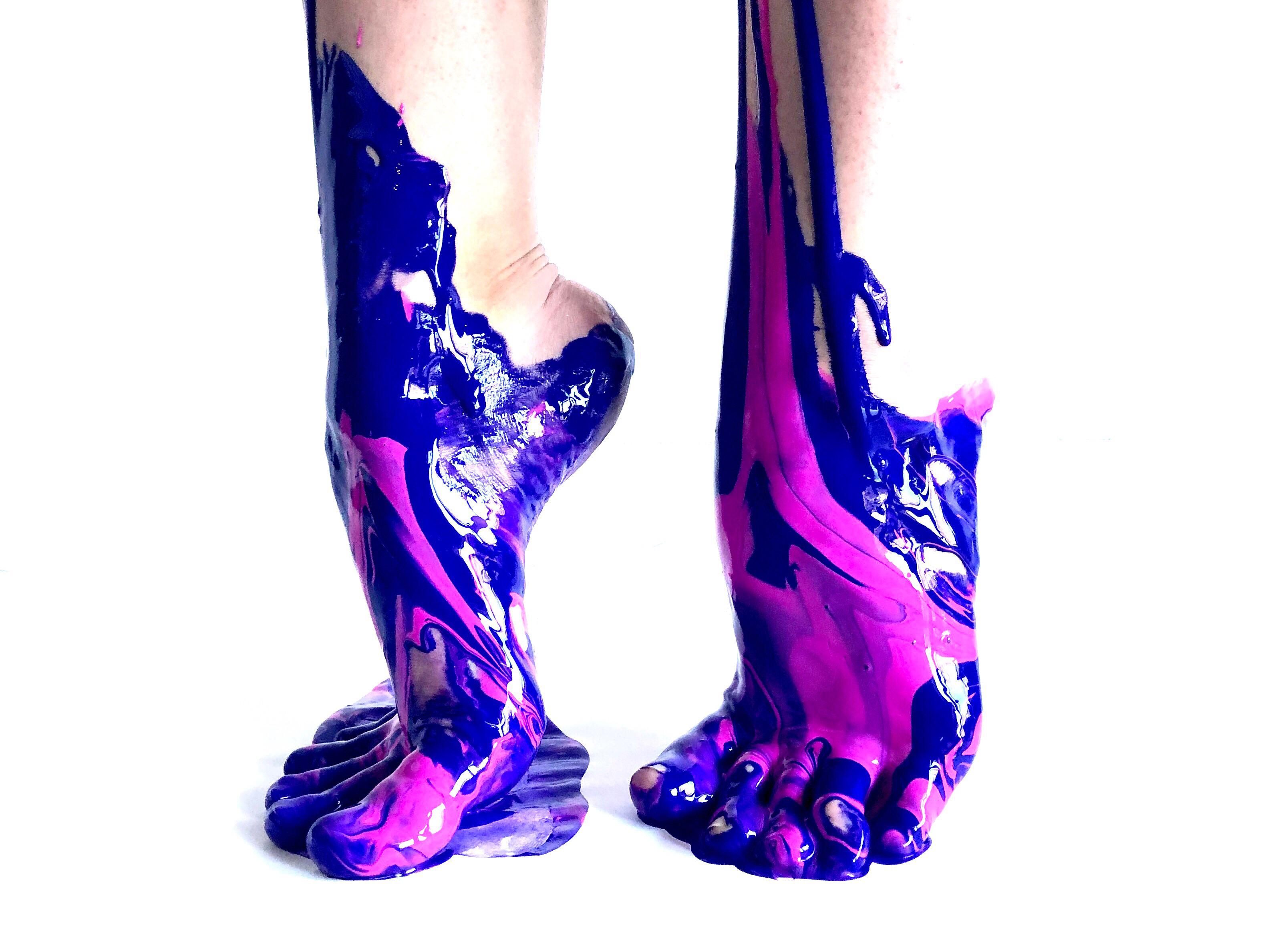 Painted toes & arches 💜 | Scrolller