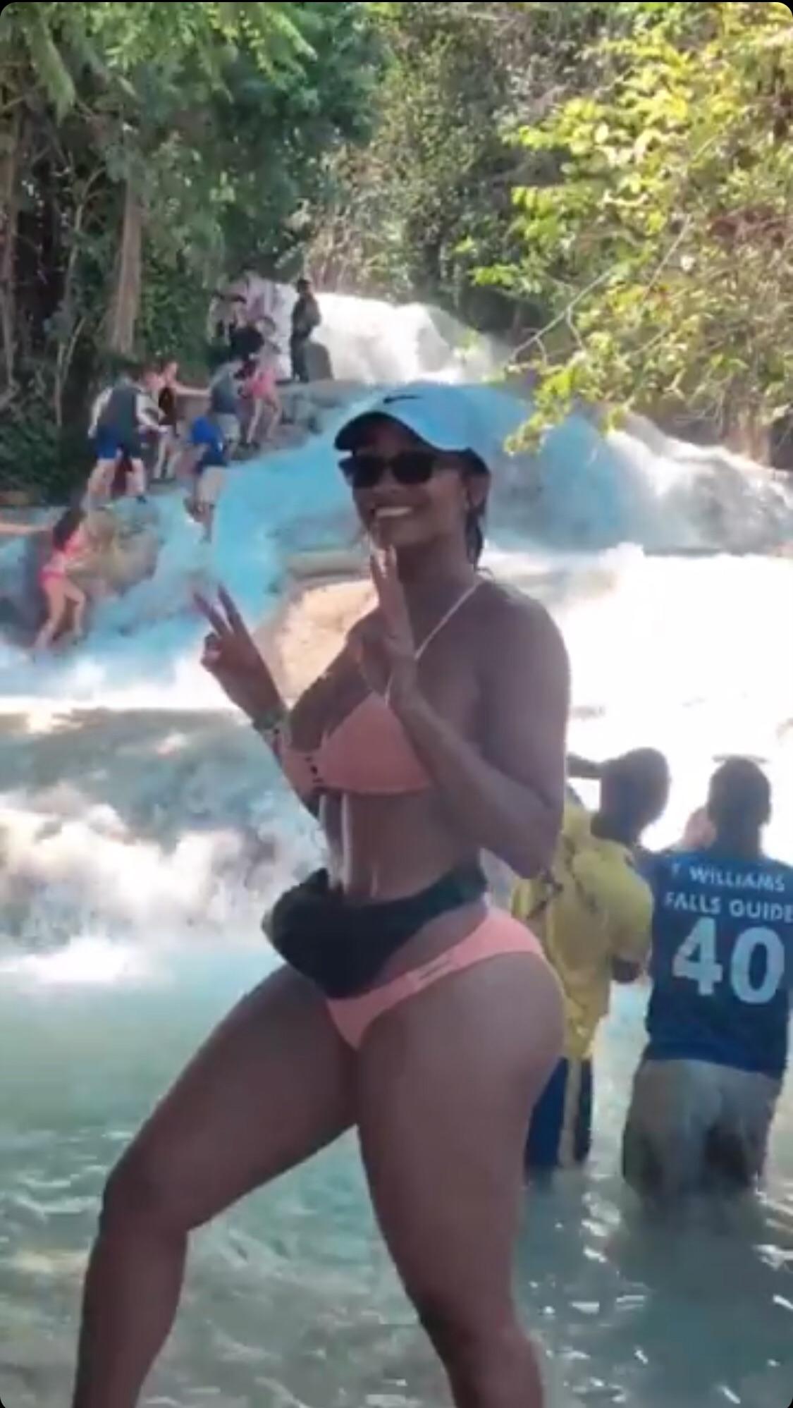 Paradise | Scrolller