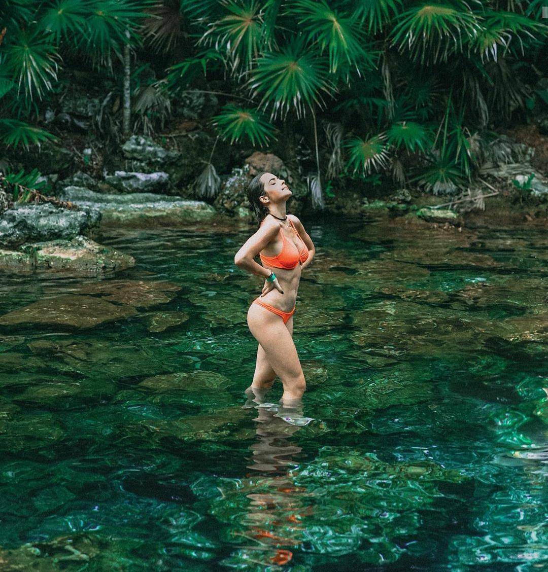 Paradise | Scrolller