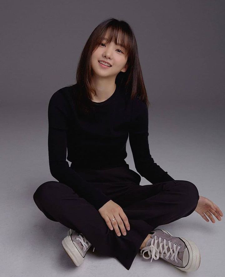 Park Jung Yeon | Scrolller