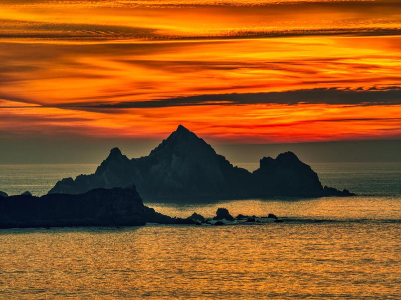 Pedro Point sunset tonight | Scrolller