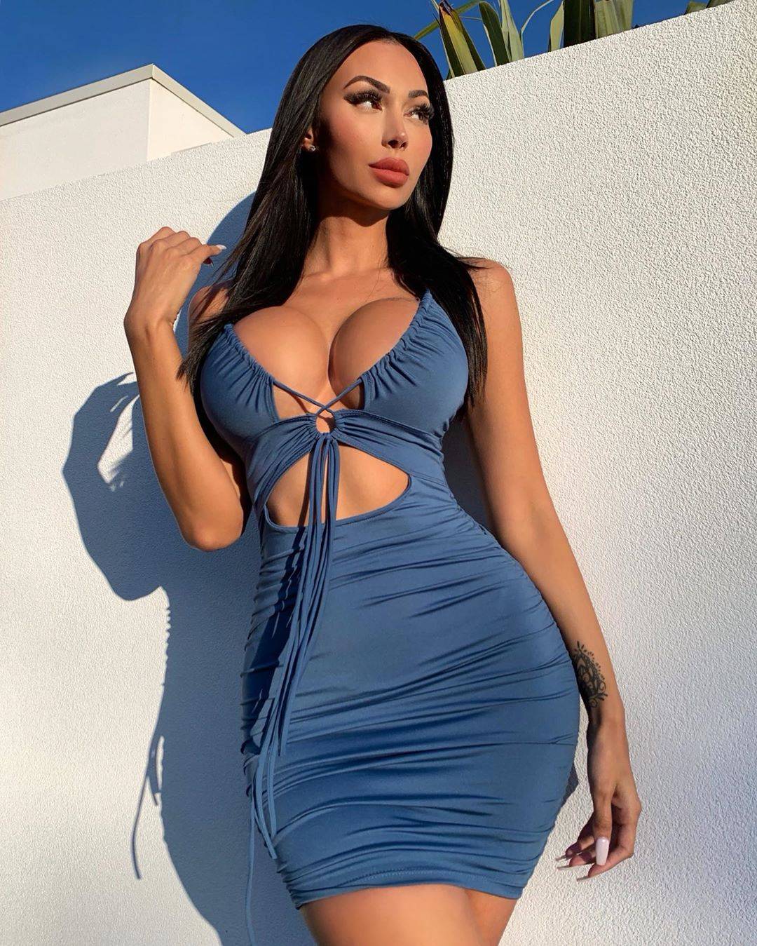 perfectly round | Scrolller