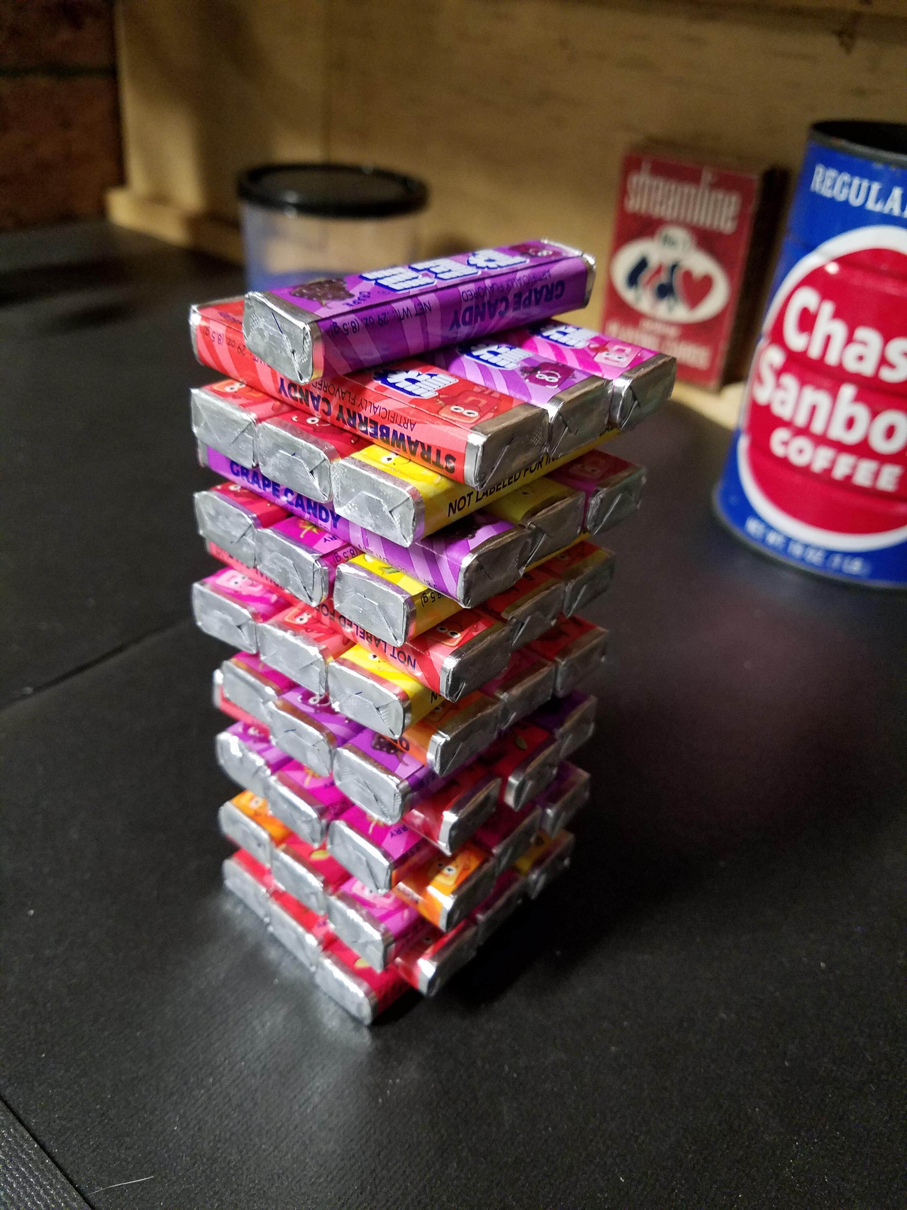 Pez Jenga | Scrolller