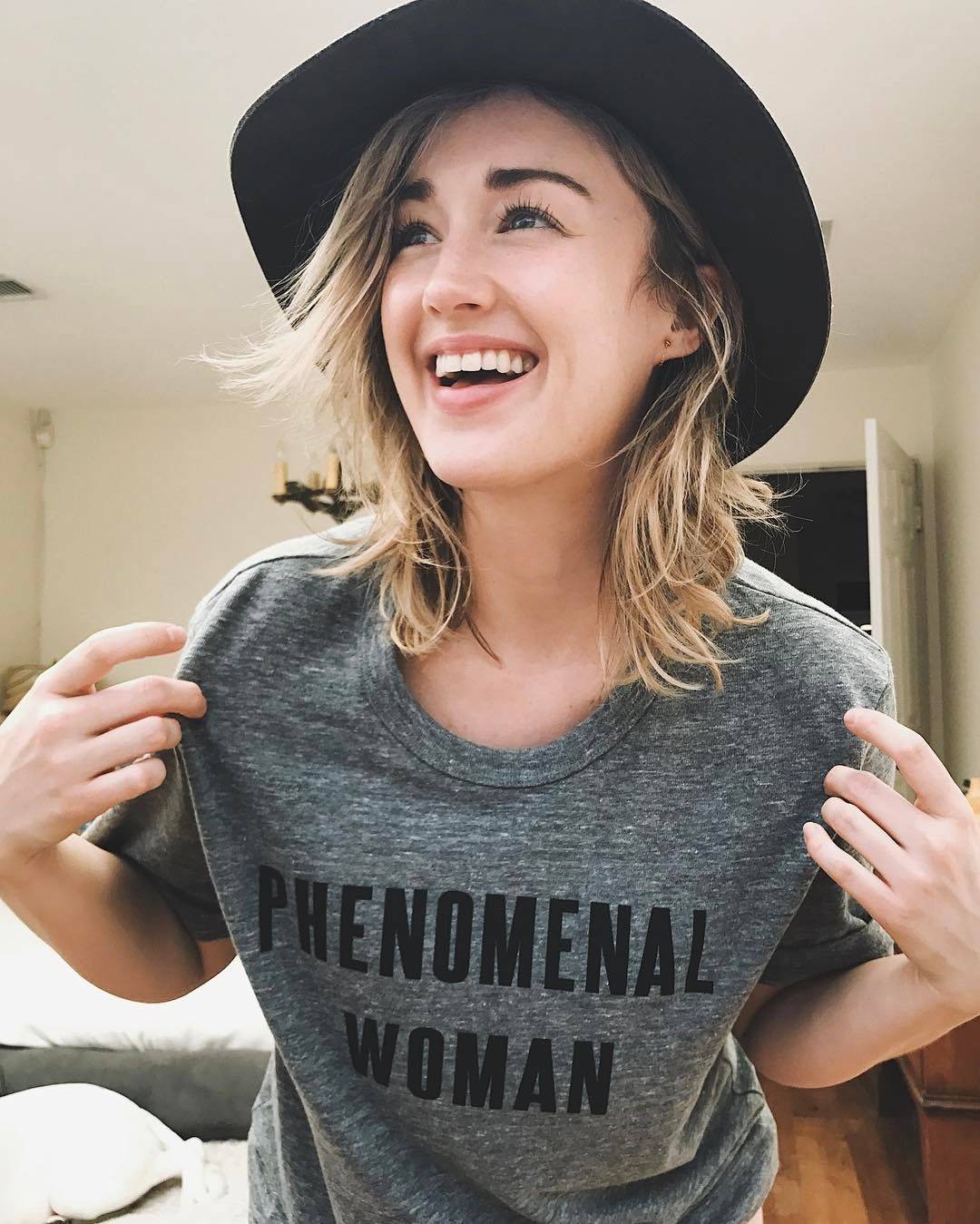 Phenomenal Woman | Scrolller