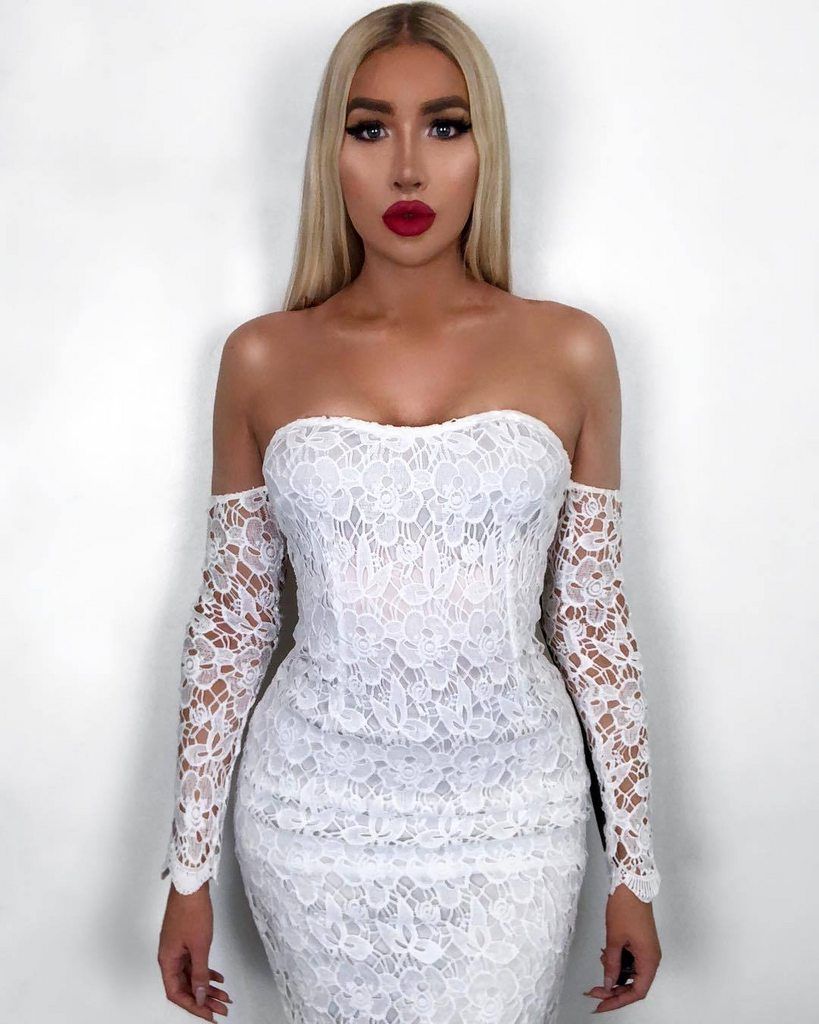 Phoebe Rose | Scrolller