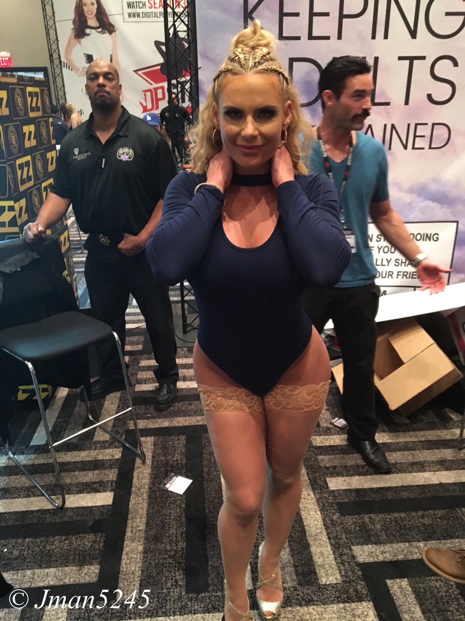Phoenix at AVN AEE 2017 (XPost from r/PhoenixMarie) | Scrolller